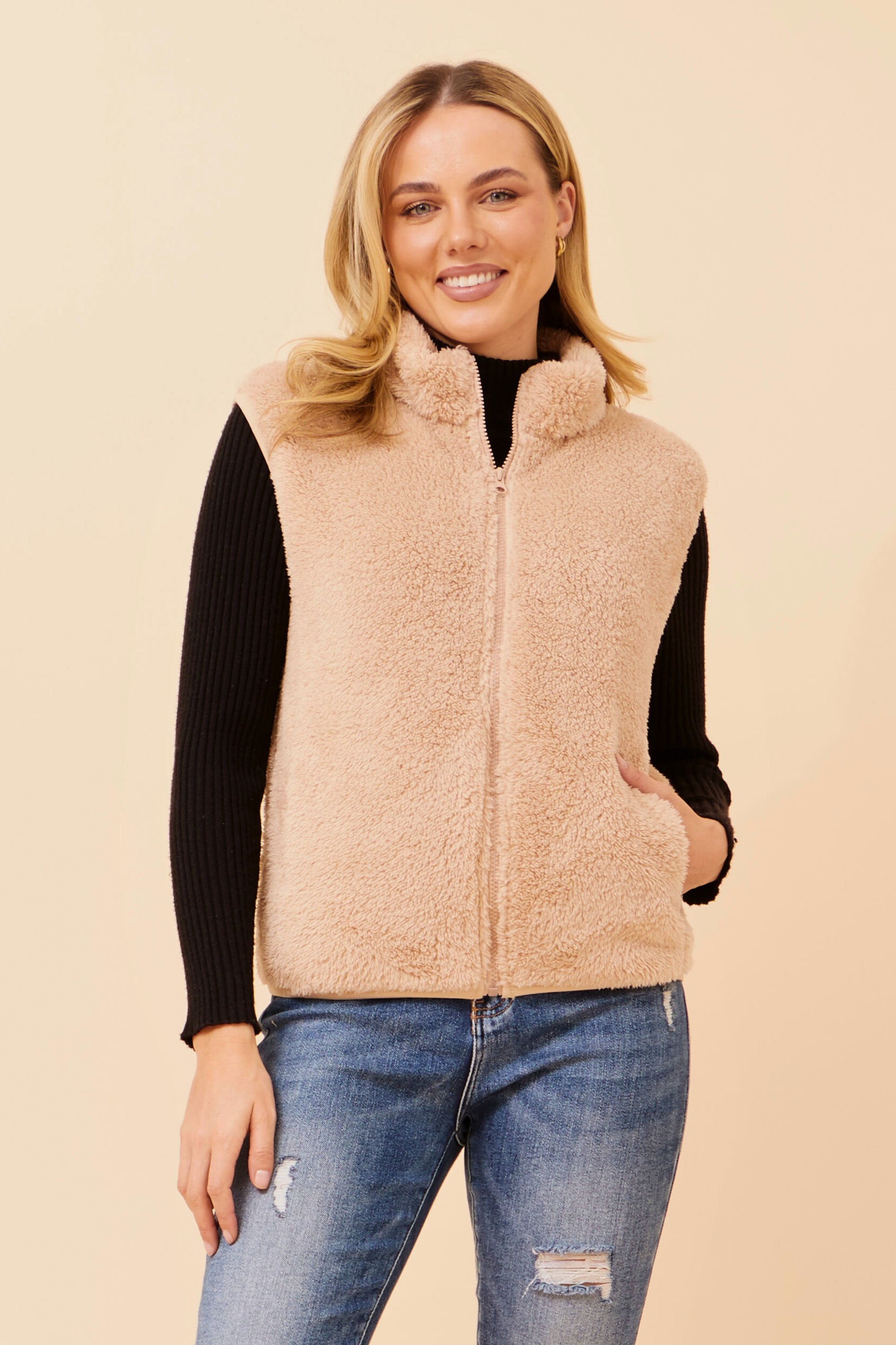 Zabrina faux fur vest & Buy Online & Femme Connection